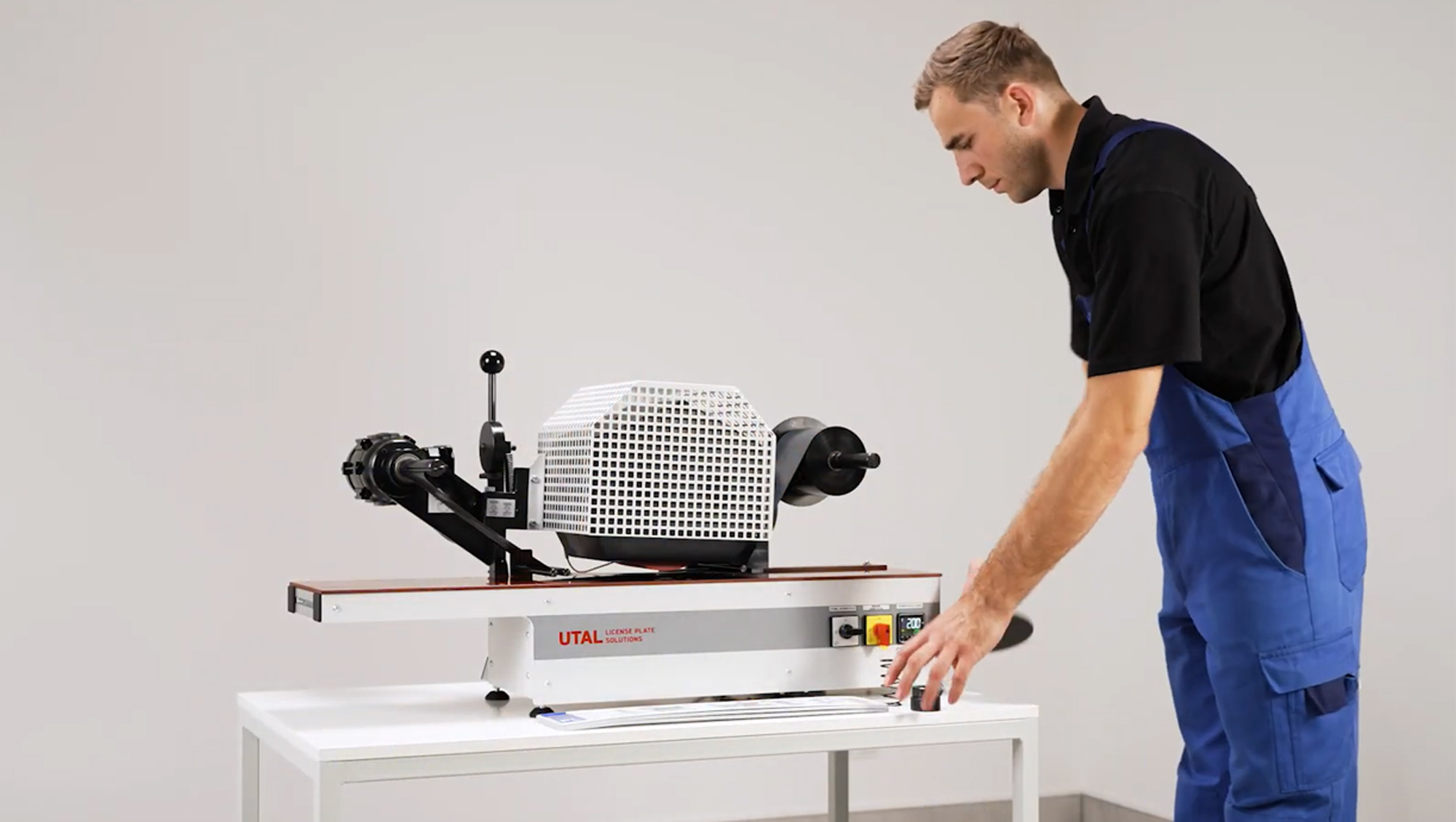 Aktualisierte Filme, die die Bedienung unserer Maschinen. – UTAL ...